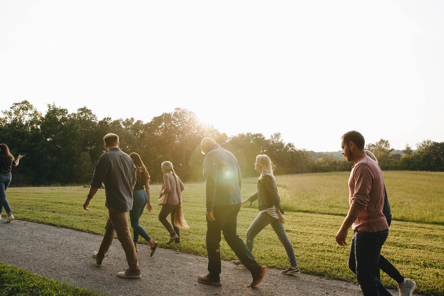The Mental Health Benefits of Getting Outside — and How to Make It a ...